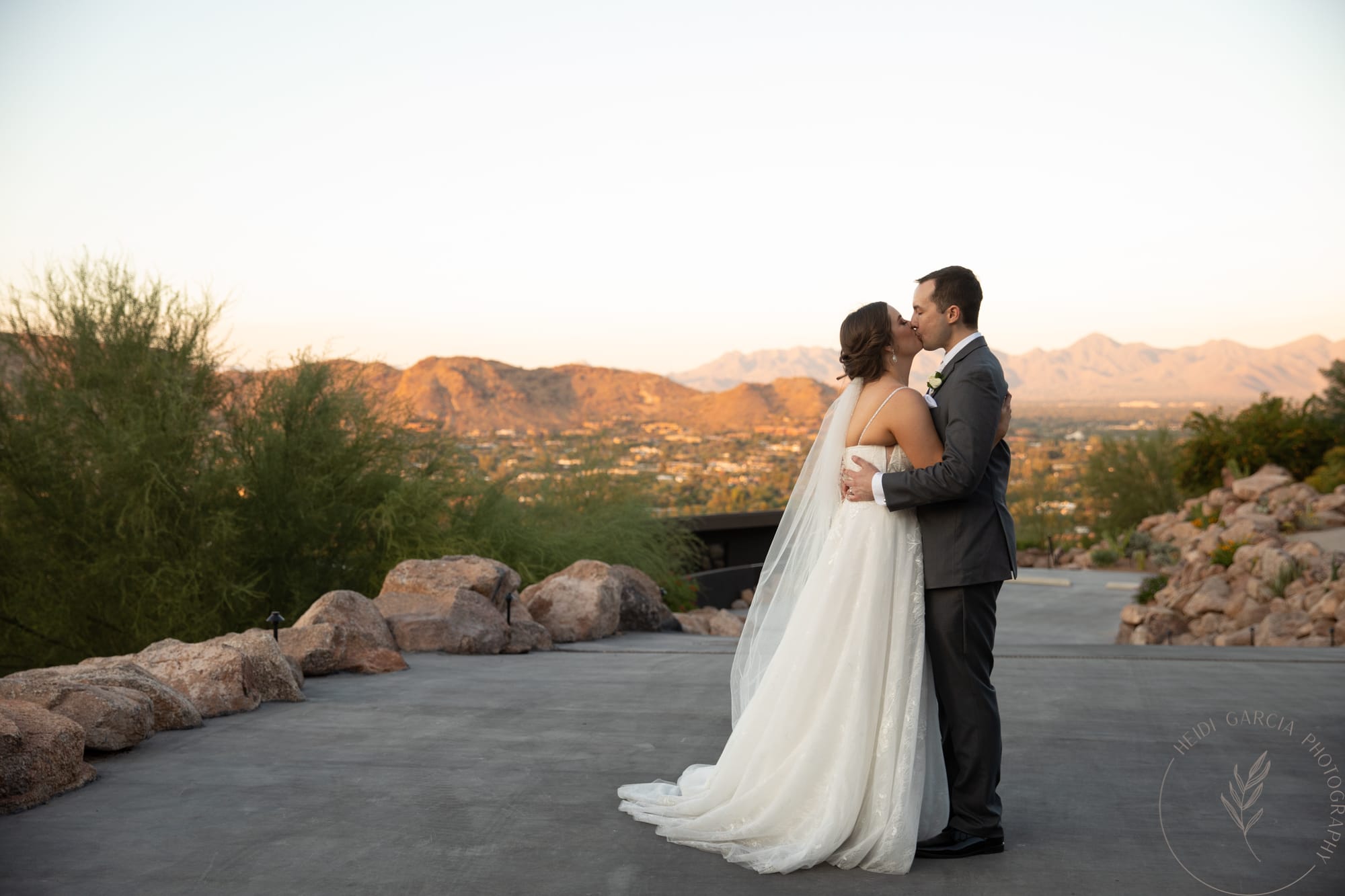 Sanctuary Camelback Wedding Photography · Sanctuary Wedding Venue